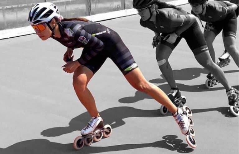 What Should I Wear Rollerblading? Clothes and Protection in 2023